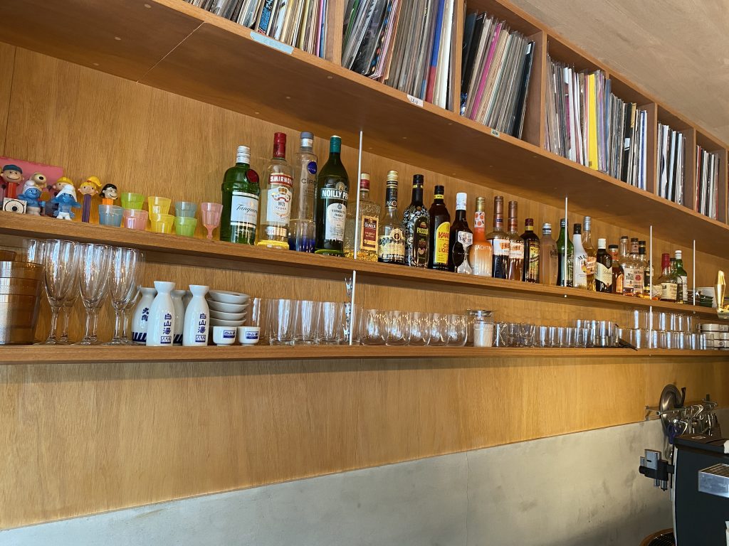 【Good morning Record BAR】レコードに囲まれた新しい韓国カフェスタイル【京都河原町】