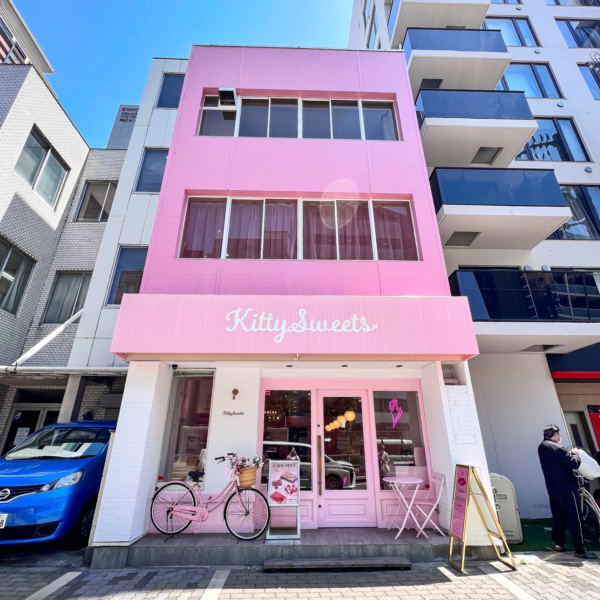 【大阪】ピクニック気分でアフタヌーンティー♡カフェは芝生広場に！【Kitty Sweets（キティスイーツ）】